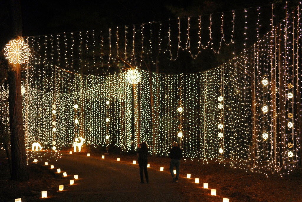 Best Holiday Light Displays in the U.S.